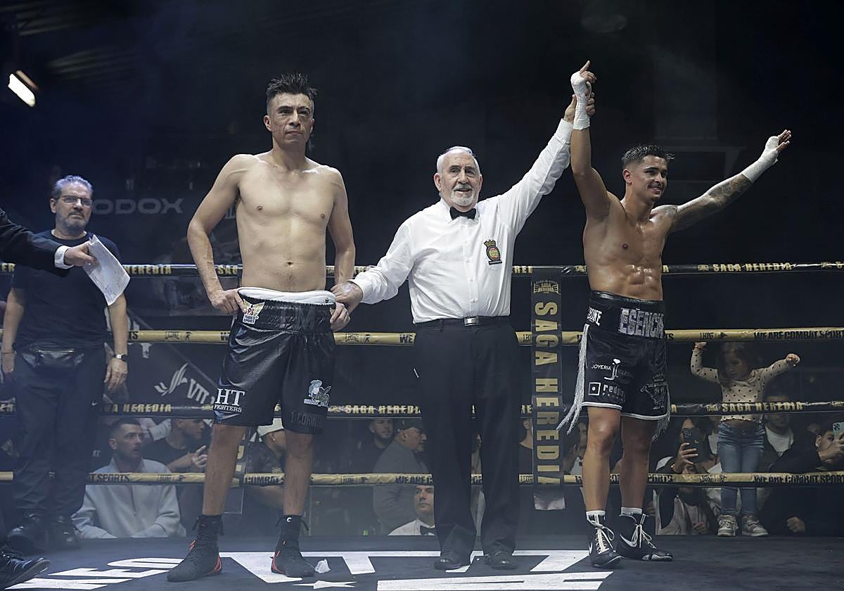 Samuel Molina vence a Alejandro Meneses: el combate, en imágenes | Diario Sur